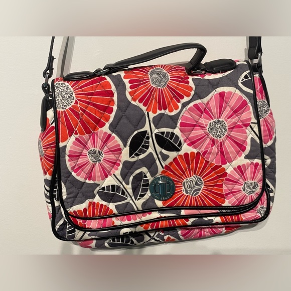 Vera Bradley | Bags | Vera Bradley Pink And Red Poppy Crossbody Purse ...